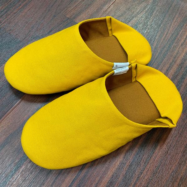 強度・耐久性に優れた「8号帆布」を使っているので、使えば使うほど柔らかくなり、洗濯機で丸洗いもできちゃいます♪【サイズ】 キッズ：16〜18cm　　　　　Ｓ：21〜23cm　　　　　Ｍ：23〜25cm　　　　　Ｌ：25〜27cm　　　　　Ｌ...