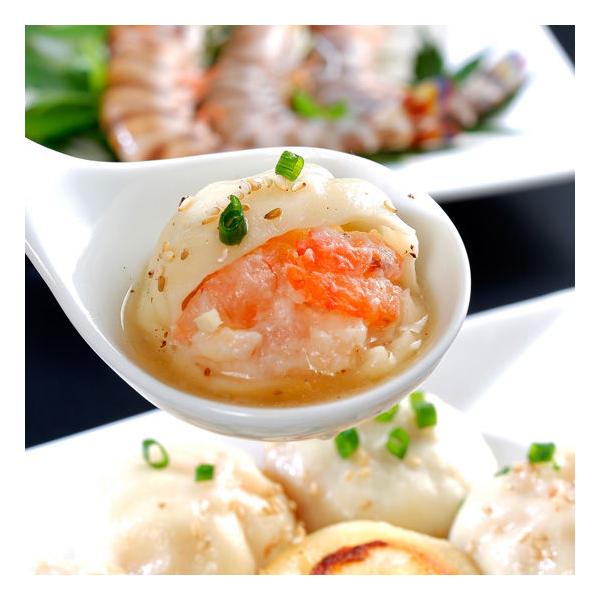 2種類の食感の違う海老を鹿児島の黒豚などを煮込んだ上質のコラーゲンスープと一緒に食感にこだわった皮で包んだ海老焼小籠包です。※直送品のため、代引きでのご注文はお受けしておりません。予めご了承ください。【セット内容】海老小籠包15個×2【賞味...