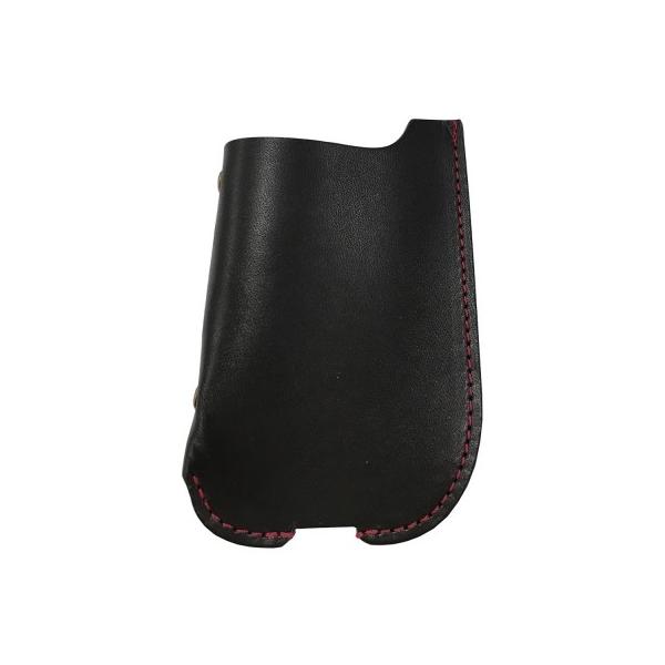 Made in Japan牛革ステッチカラー：レッド側面の穴から、ポケットチャージャーの充電ステイタスライトを確認できます。幅70mm × 奥行き18mm × 高さ108mm