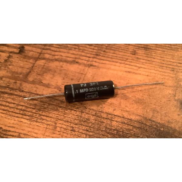 Spragueよりもカラッと明るいハイクオリティコンデンサ。Cornell シリーズ※Black Cat : スタンダードなバイト感、レンジが低音まで広く、枯れた感じが強い。※Greenie : Black Catと似ているが、若干バイト感...