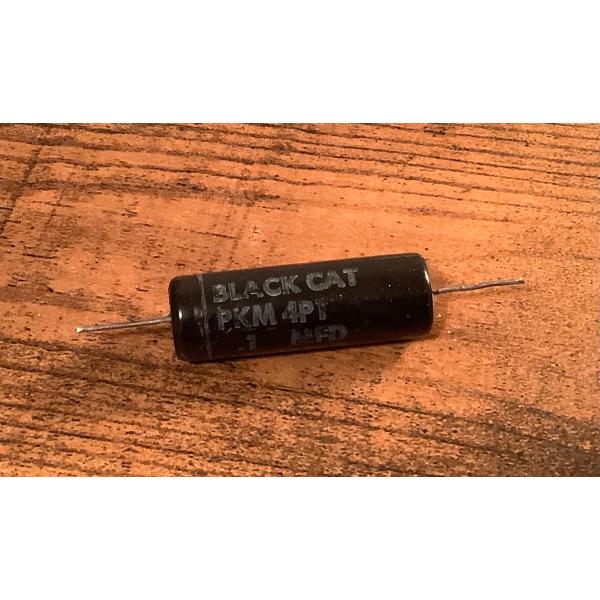 Spragueよりもカラッと明るいハイクオリティコンデンサ。Cornell シリーズ※Black Cat : スタンダードなバイト感、レンジが低音まで広く、枯れた感じが強い。※Greenie : Black Catと似ているが、若干バイト感...