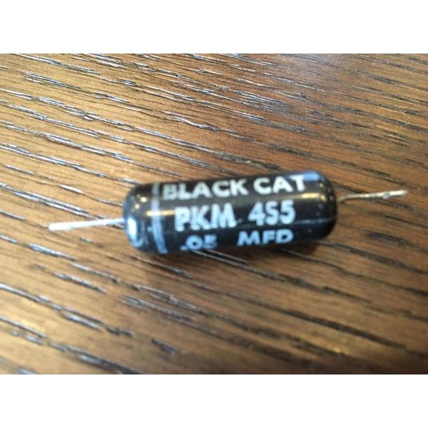 Spragueよりもカラッと明るいハイクオリティコンデンサ。Cornell シリーズ※Black Cat : スタンダードなバイト感、レンジが低音まで広く、枯れた感じが強い。※Greenie : Black Catと似ているが、若干バイト感...