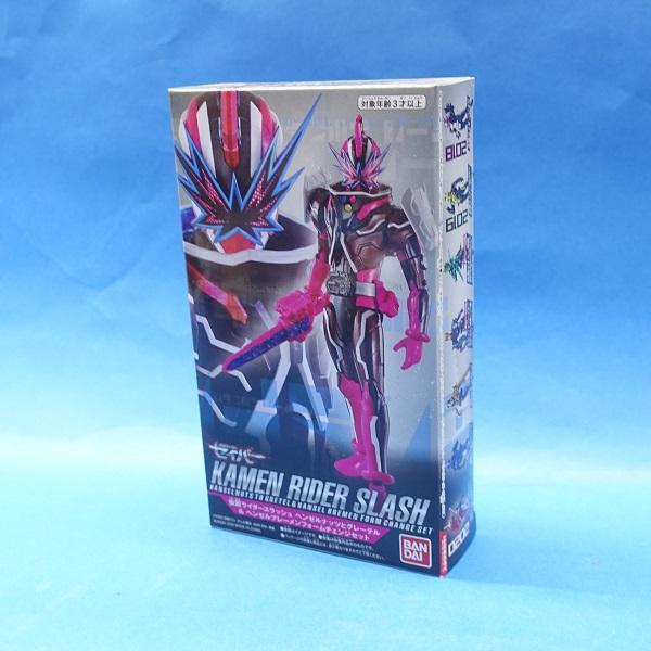 対象年齢：3歳以上新品ですが、店頭併売のため、すでに箱に破れ少々あり、さらにキズ等つく場合もございますのでご了承ください。