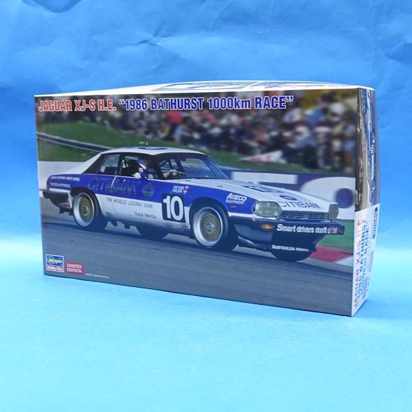 1/24スケール組立式プラスチックキット組立には、別売りのニッパー等の工具や接着剤等が別途必要です。- ディスプレイ専用モデル- 全長198.5mm 全幅75mm 部品点数155点新品ですが店頭併売品のためパッケージにキズ等ある場合もござい...