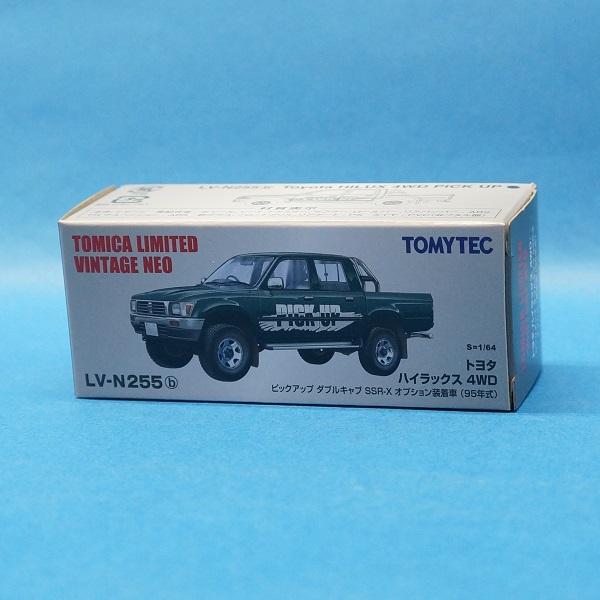 トミカリミテッドヴィンテージは、ディスプレイ用トミカです。対象年齢：15才以上MADE IN CHINA新品ですが、店頭併売品のため箱に傷等ある場合もございますのでご了承ください。