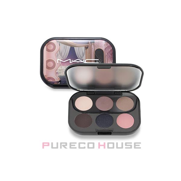 ひと塗りで鮮やかな発色が8時間続く、なのに心地よい付け心地の6色アイシャドウパレットです。ゴールドトーンの組み合わせでこっくりと深みのあるルックからラグジュアリーなルックまで演出。まぶたの上で溶けるようになじみのいいフォーミュラは高発色、高...