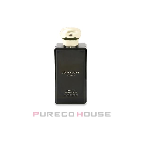 サイプレス &amp; グレープバインは、緑と活気があふれる古代の空中庭園の広大なテラスや壮大なアーチからインスパイアされた香りです。彫刻のようなサイプレス ツリーに、ウッディ ノートのグレープバイン（ブドウのつる）の香りが加わると、アロマ...