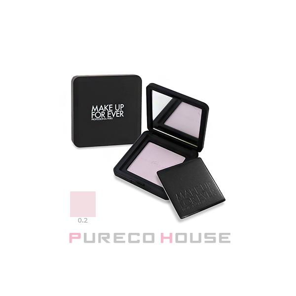 ベースメイクをパーフェクトに仕上げるプレストパウダー。柔らかくシルキーなパウダーで、繊細にシンクロしながら肌のうるおいをキープ。肌悩みをきれいにぼかし、つけていることがわからないほど自然な仕上がりを実現します。ウォータープルーフ＆スマッジプ...