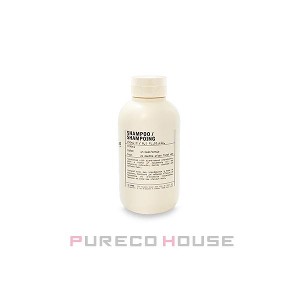 濃密なテクスチャーで髪を心地よく洗い上げるシャンプー。香りは、日本の高野山の麓に広がる森に囲まれた寺院が持つ“ヒノキ”にインスパイアされたもの。神秘的かつあたたかみのある香りです。●内容量：250ml