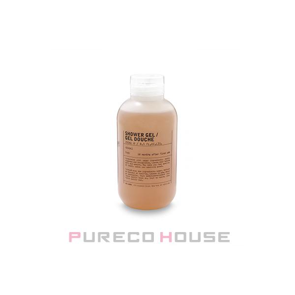 濃密な泡立ちのシャワージェル。香りは、日本の高野山の麓に広がる森に囲まれた寺院が持つ”ヒノキ”にインスパイアされたもの。神秘的かつあたたかみのある香りで、バスタイムに落ち着いたひとときをもたらします。●内容量：250ml