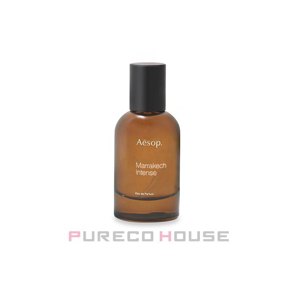 マラケシュにインスピレーションされたこの斬新な香りは、伝統的な料理で使用されるスパイスの刺激的な香り、バザールを特徴づける強烈な色彩、街を取り囲む砂漠、そしてモロッコの伝統に不可欠な温かいもてなしなどを称賛しています。ウッディでスパイシー、...