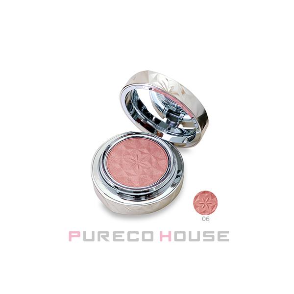 透き通るようなツヤ感が骨格に上質な奥行きをあたえ、生き生きとした表情を引き出します。しっとりとけこむようにお肌になじみ、つけたての美しい仕上がりが続きます。ホワイトムクナエキス、白樺水、植物性スクワラン（保湿）配合。●色番：#06 Peta...