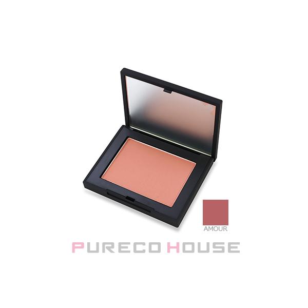 肌本来の美しさを引き立てるブラッシュです。軽やかな使用感が肌に心地よく、仕上がりが長時間持続。4種のピグメントを革新的なブレンドで組み合わせたピュア・ピグメント・ブレンドにより、インパクトのある見たままの発色を実現。肌に溶け込むようになじむ...