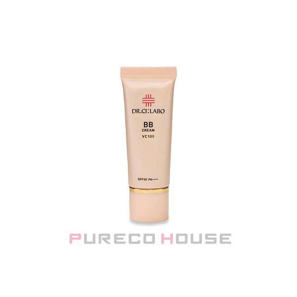 透明ツヤ肌に導くBBクリームです。「トリプルビタミンC」と「毛穴レスパウダー」で日中もスキンケアしながら、毛穴・くすみをひと塗りでカバーする毛穴補正BBクリーム。日中の肌を守りながら、毛穴・くすみの気にならないつるんとなめらかな肌に仕上がり...
