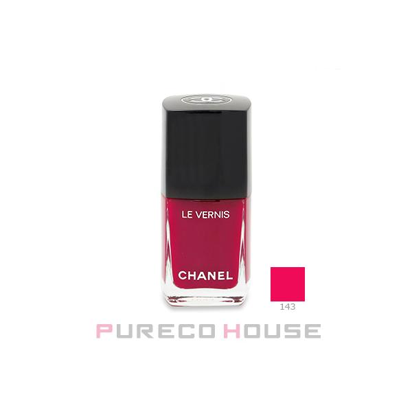 爪を保護しながら鮮やかな発色を叶え、長時間美しいネイルをキープするネイルカラーです。ピグメントが高濃度で凝縮され、さらに自然由来成分カメリア セラミドを配合。圧倒的な輝きを誇り、重ねづけしてもむらのない、つややかで長持ちするネイルに。幅広で...