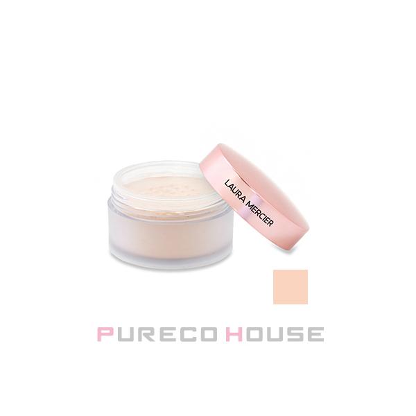 ふわりと軽やか。透明感と温かな血色感で多幸感あふれる肌美人へ。ヒアルロン酸、ヒマワリ種子油の潤い成分を配合したパウダー。乾燥や粉っぽさを感じさせないしっとりとしたテクスチュアで小ジワや毛穴などの肌ノイズをふんわりカバーし、思わず触れたくなる...