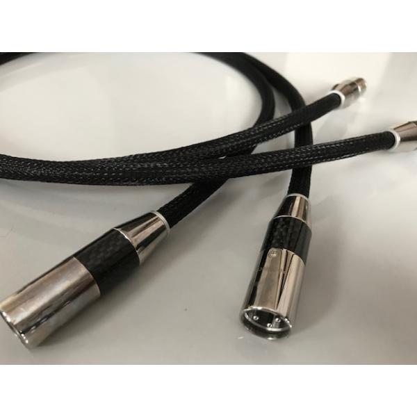 ◆究極の原盤再生力を持ったロジウムXLRケーブル！【RZ-XII】◆■RZ-XIIは超ブランドXLRケ-ブルに「再生力」で対抗する為、音色に直接影響する項目を伝送理論で突き詰めた導体です。 完全独立素線＆完全独立シ-ルドの超性能構造の導体で...