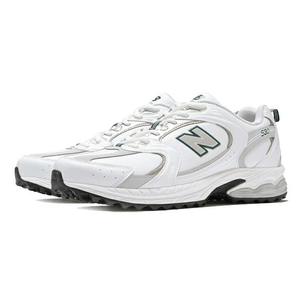 【商品説明】ライフスタイル「530」をゴルフシューズ向けにアレンジしたスパイクレスモデルのシーズナルカラーが登場。レイヤーを重ねたアッパーとボリューム感のあるソールがプレー中の足元をスタイリッシュに彩りつつ、ゴルフ向けに設計されたソールがゴ...