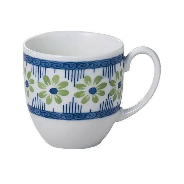 北欧テイストのデザインがほっこりとした気持ちにさせてくれる、アワサカのベストセラー商品。華やかな見た目で、心も弾む大人可愛いデザイン。■商品名　ポタリーフィールド グリーンフラワー マグカップ 300cc■おすすめ用途　マグカップ、、■JA...