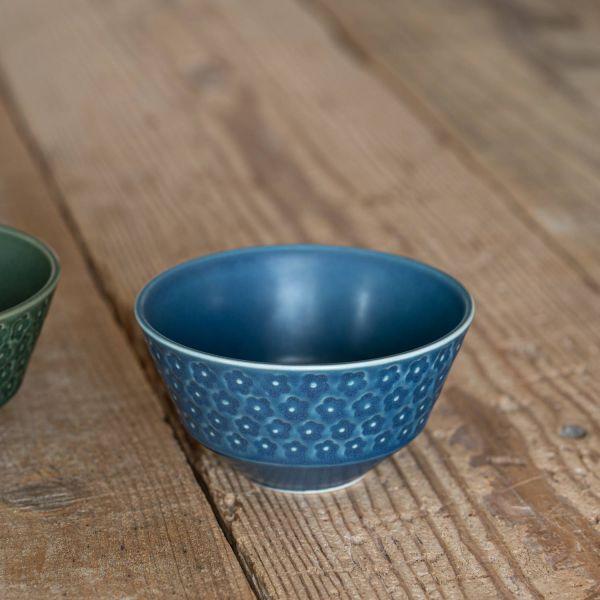 ちっちゃなお花のスタンプが可愛い北欧調ガーリーなシリーズ。ちょっとくすんだグレイッシュな色合いと、レトロな小花柄のスタンプが絶妙にマッチしていますね♪マット釉がしっとり手に馴染みます。ご飯茶碗や小鉢、サラダボウルなどとして使いやすいボウルで...