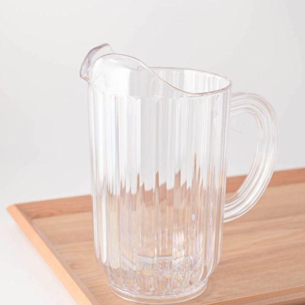 たっぷり入ってマルチに使えるピッチャー。ベーシックな形状です。■商品名　ピッチャー 1.8L■おすすめ用途　ピッチャー■食器分類　洋食器▼▼▼サイズ等は下の説明文に掲載しています▼▼▼