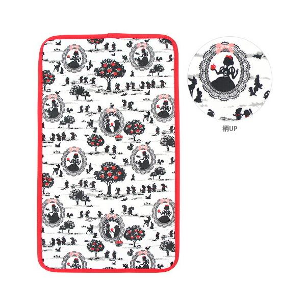 白雪姫柄がオシャレなランドセルカバーを入荷しました！簡単に着脱できてランドセルを汚れや傷から守ります。いつものランドセルとは違うオシャレが楽しめていいね♪【サイズ】・Lサイズ・カブセ推奨サイズ：約W25..5×H45.5cm・本体サイズ：W...