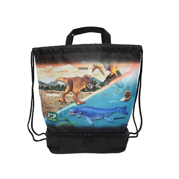 2層に分かれた収納スペースでサンダルや濡れた物を分けてしまえる♪二層式ナップサックが登場です！【仕様】サイズ：約W280×H400×D175mm素材：ポリエステルキャラクター　グッズ　かっこいい　小学生　子ども　こども　子供　水泳　スイミン...