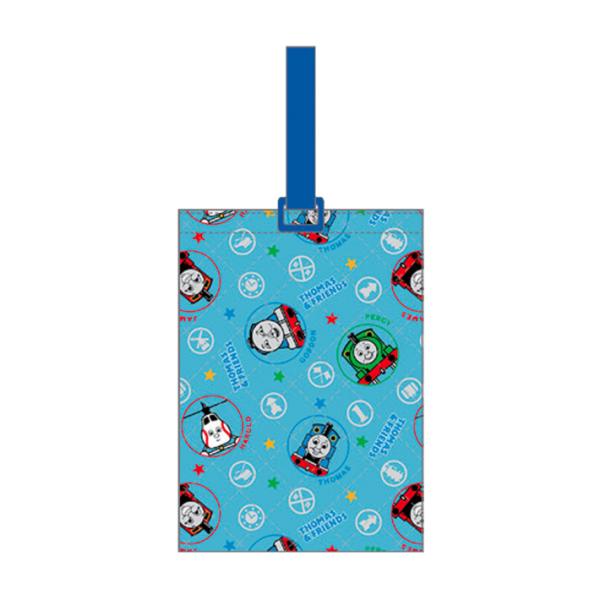 きかんしゃトーマスのシューズバッグです。上履きや靴の持ち運びに便利！キルト製なので軽量で丈夫♪小物や学習道具の持ち運びに使用しても◎【仕様】サイズ：約W210×H290mm（持ち手含まず）材質：綿キルティングタイプ日本製シューズバッグ　かわ...