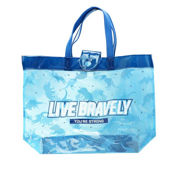 夏の定番アイテム!ビニールトートバッグ♪タオルや水着などプールに必要なものをいれられるバッグです♪大きく開いて中のものを出し入れしやすい◎ボタンで留めるだけだから開け閉めも簡単！【仕様】サイズ：約W365×H280×D100mm(持ち手含ま...