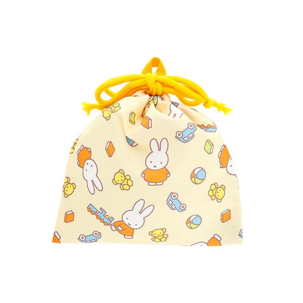 小さなサイズの巾着袋です。コップや歯ブラシ、トリオセットを入れるのにぴったりなサイズ。同じデザインで統一して揃えるのもおすすめ◎新学期や新入学の準備やプレゼントにも！【仕様】サイズ：約W190×H200mm材質：ポリエステル抗菌防臭加工ラン...