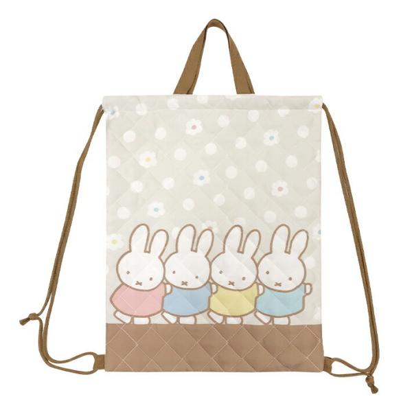 入園・入学準備におすすめ！ミッフィーのキルトナップサックが登場。机の上に掛けられる持ち手付き♪体操服入れなど様々なシーンで活躍しそうです。【仕様】サイズ：約320×390mm(持ち手：100mm)材質：ポリエステル入園　入学　準備　入学祝い...