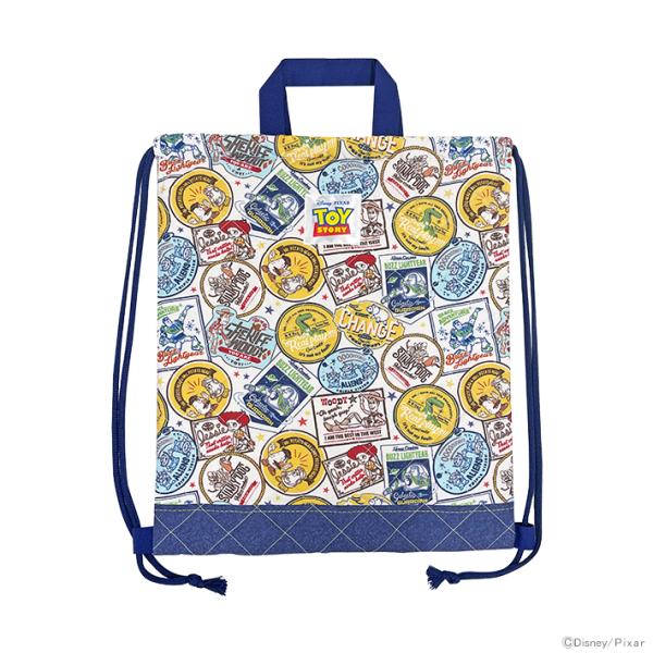 トイ・ストーリーのかわいいキルトナップサックです。机の上に掛けられる持ち手付き♪体操服入れなど様々なシーンで活躍しそうです。入学や新年度の準備にピッタリ♪【仕様】サイズ：約320×390mm(持ち手：100mm)材質：ポリエステルキャラクタ...