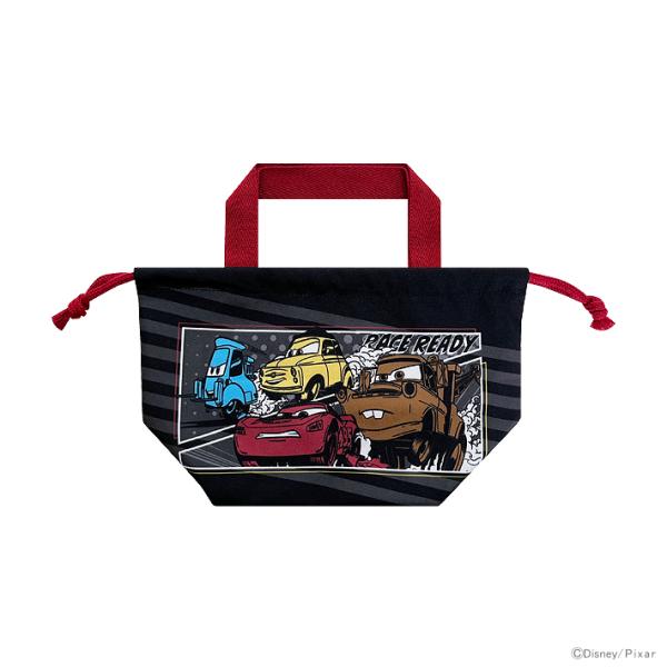カーズのかっこいいマチ付き巾着です。底にマチが12cm付いているのでお弁当箱を入れるのにぴったり♪持ち手付きで持ち運びに便利◎【仕様】本体サイズ：約W270×H160×D120mm材質：ポリエステル弁当袋　ランチ　きんちゃく　キンチャク　遠...