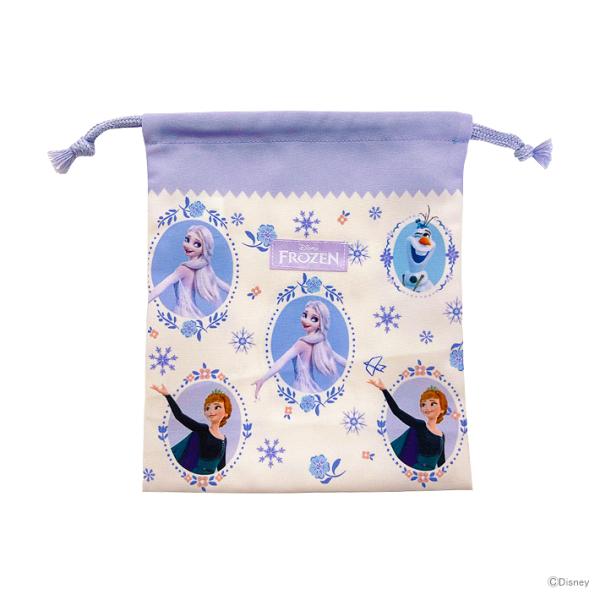 アナと雪の女王のかわいい巾着袋です。コップ・歯ブラシ・カトラリーセットなどいろいろな小物入れに使える♪使用しない時は折りたたんで簡単に小さく収納できる◎内側に名前を書けるネームタグ付き【仕様】本体サイズ：約W200×H230mm材質：ポリエ...