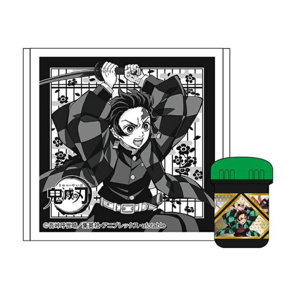 「鬼滅の刃」のランチグッズが登場♪お出かけ先にも持ち運びしやすいケース付きのおしぼりセットです。抗菌加工で安心◎【仕様】サイズ：約φ63×H91mm抗菌加工部分：ケース本体・フタランチグッズ　お弁当　ふきん　おてふき　学校　ランチ　おでかけ...