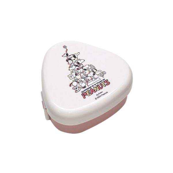 ピーナッツ・誕生75周年記念グッズが登場♪手を汚さず作れるおにぎりケースです。具だくさんの大きなおにぎりも作れる◎【仕様】サイズ：W109×H56×D106mm容量：290ml日本製【品質表示（耐熱温度）】本体：ポリプロピレン(140度)フ...