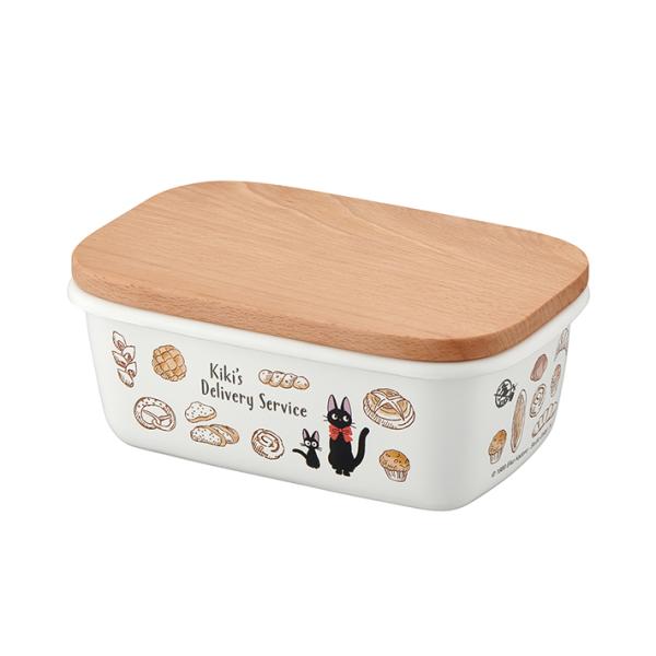 味や香りを変えにくいホーロー製のバターケース。ホーロー製なので、冷蔵庫内の臭い移りも防いでくれます◎食卓に置いてもおしゃれで気分も上がりそう!【仕様】サイズ：約W103×H153×D64mm容量：500ml重さ：305g【品質表示】表面加工...