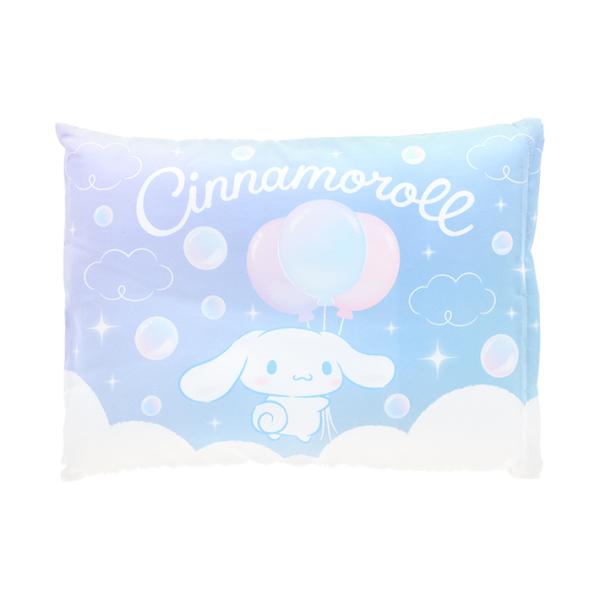 スタンダードな形の子供用枕です。枕カバーはファスナーで取り外し可能なので洗濯もできて清潔♪【仕様】サイズ：約W390×H280mm材質：ポリエステルグッズ　学校　入学　入園　こども　子供　キッズ　まくら　ピロー　寝具　お昼寝　睡眠　おしゃれ...