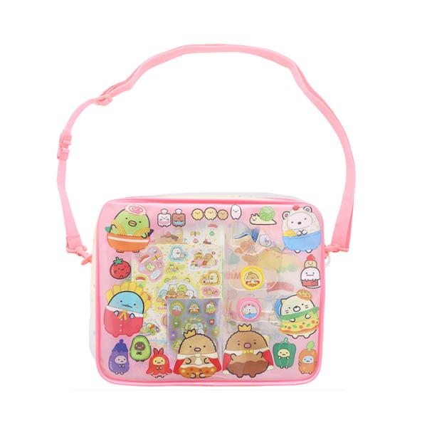 かわいいスタンプやペン、シールなどがショルダーポーチに入った豪華なステーショナリーセット！お子様へのプレゼントにおすすめです♪【セット内容】ショルダーポーチ×1個ノート×1冊ホログラムシール：1枚シール：1枚キャンディペン×1本スタンプパッ...