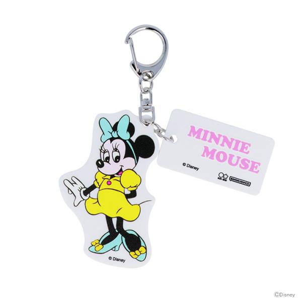 おしゃれでかわいい復刻アート企画！ウォルト・ディズニー社100周年を記念し商品化♪70年代、80年代頃に描き起こしをされたディズニーのイラストを使用し、どこか懐かしい世界観のあるデザインが◎白の不透明アクリルのキーホルダー♪少し大きめなので...