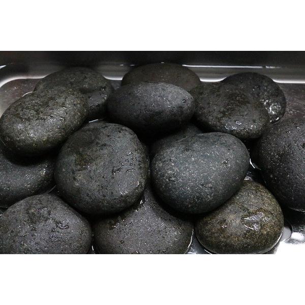 ホットストーン専用の玄武岩です。※大きさは約4.5ｃｍから9.5ｃｍですが、1つ１つ異なりますので予めご了承お願いいたします。※サイズは大・中・小の混合になりますので予めご了承お願い致します。また、形のばらつきや色のばらつきもありますのでご...