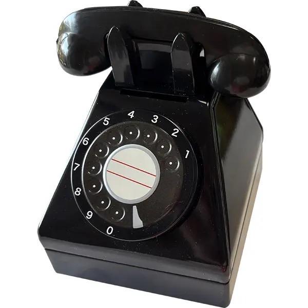 税込価格　９９４円ケース入数　１２JAN　4573279474958内容量　１４ｇ賞味期限　８ヶ月（製造日起算）商品サイズ　W80×H105×D80(ｍｍ)ケースサイズ　W490×H115×D170(ｍｍ)懐かしい黒電話の形の缶です。貯金箱...