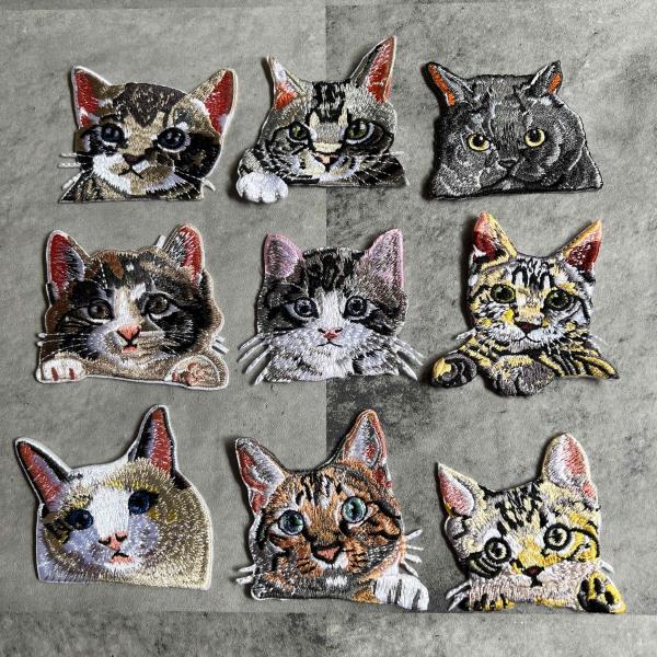 ★猫柄のかわいいワッペン★全国一律送料無料★　【接着方法】商品画像に詳細を記載しております。【デザイン・大きさ】商品画像に詳細を記載しております。【枚数】1枚のお値段になります。　※当商品は海外製品となります※海外製品の為、軽微な傷や汚れ等...