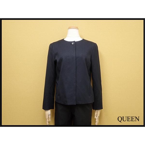 ブランド・説明NEW YORKERニューヨーカーのノーカラージャケットです。トップボタン以外は比翼デザインです。素敵にお使い頂けると思います。気になる方は是非ご検討下さい。サイズ表記　9AR　　　実寸　着丈50cm　身幅46cm　肩幅38c...