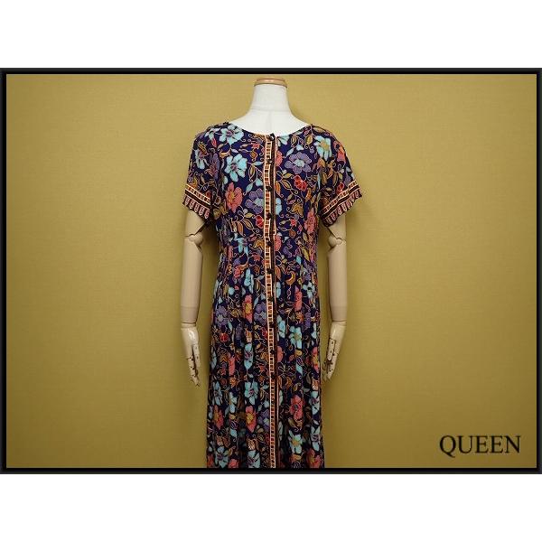 ブランド・説明Sinor Pagiシナールパギのワンピースです。とても雰囲気のあるデザインですね。素敵にお使い頂けると思います。気になる方は是非ご検討下さい。サイズ表記　XL　　　実寸　着丈107cm　身幅50cm　肩幅40cm　袖丈17c...