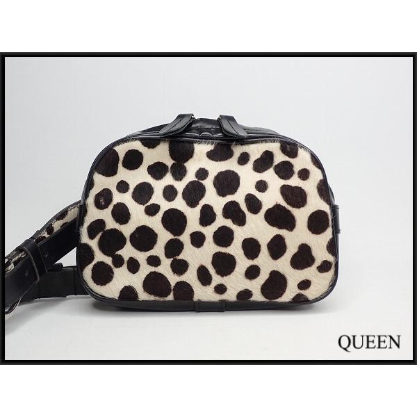 ブランド・説明Sabby Genteelシャビージェンティールのウエストバッグです。とても雰囲気のあるデザインですね。素敵にお使い頂けると思います。気になる方は是非ご検討下さい。サイズ実寸　横19cm　縦13cm　幅4cm　　　　ショルダー...