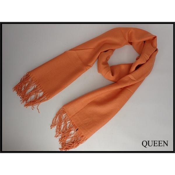 ブランド・説明MONTE KASHMIRモンテカシミアのパシュミナストールです。とても上品な印象ですね。素敵にお使い頂けると思います。気になる方は是非ご検討下さい。サイズ実寸　192cm×76cm　（フリンジ含まず）　　　　　　多少の誤差は...