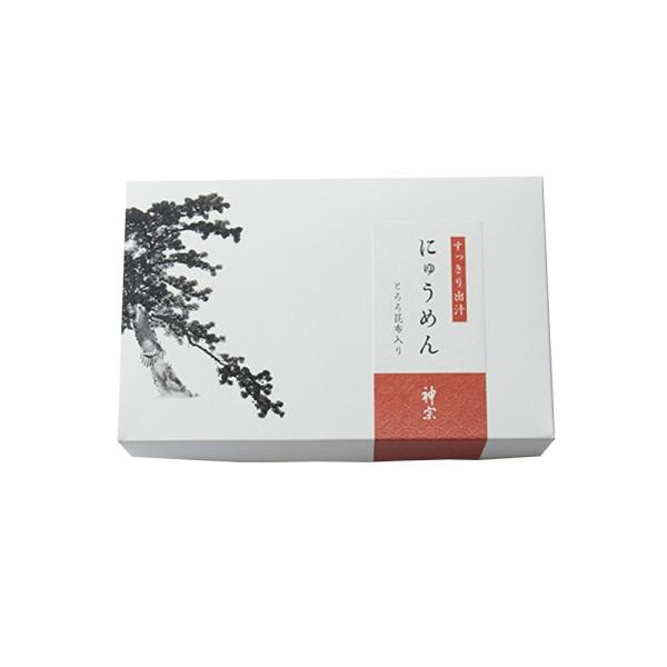 「商品情報」麺とだしパックを一緒に2分煮込むだけ。鍋1つで出来る、本格的な出汁で味わう神宗の即席にゅうめんです。だしには天然真昆布とかつお本枯節を使用。お吸い物のように、すっきりとして雑味のない、まろやかで上品な味わいです。国産長ねぎを石垣...