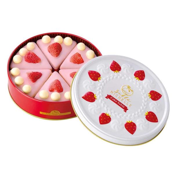 まるでショートケーキのような愛らしい姿のケーキサブレ。フリーズドライの苺と、苺味のホワイトチョココーティングされたさっくり食感のサブレと、バター＆苺のシンプルな型抜きサブレの3種の組み合わせです。ホールケーキをイメージした華やかな缶なので、...