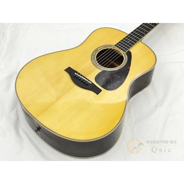 【状態】トップに3cmほどの長い打痕や細かな打痕、線傷、パーツのくすみなど細かな使用感がございます。フレット残り：8割程度トラスロッド：余裕あり電気系統：問題なしネック：問題なし弦高（12F）：6弦側2.6mm・1弦側2.1mmサドル弦高：...